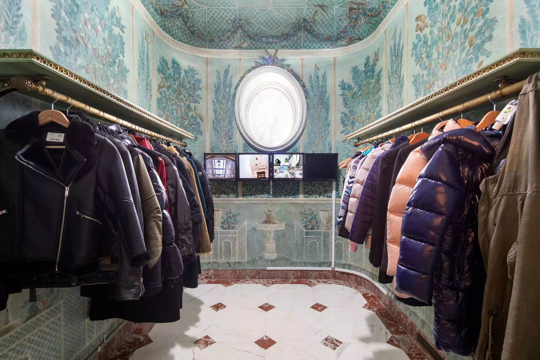 I-closet e-Versace Mansion eNew York City