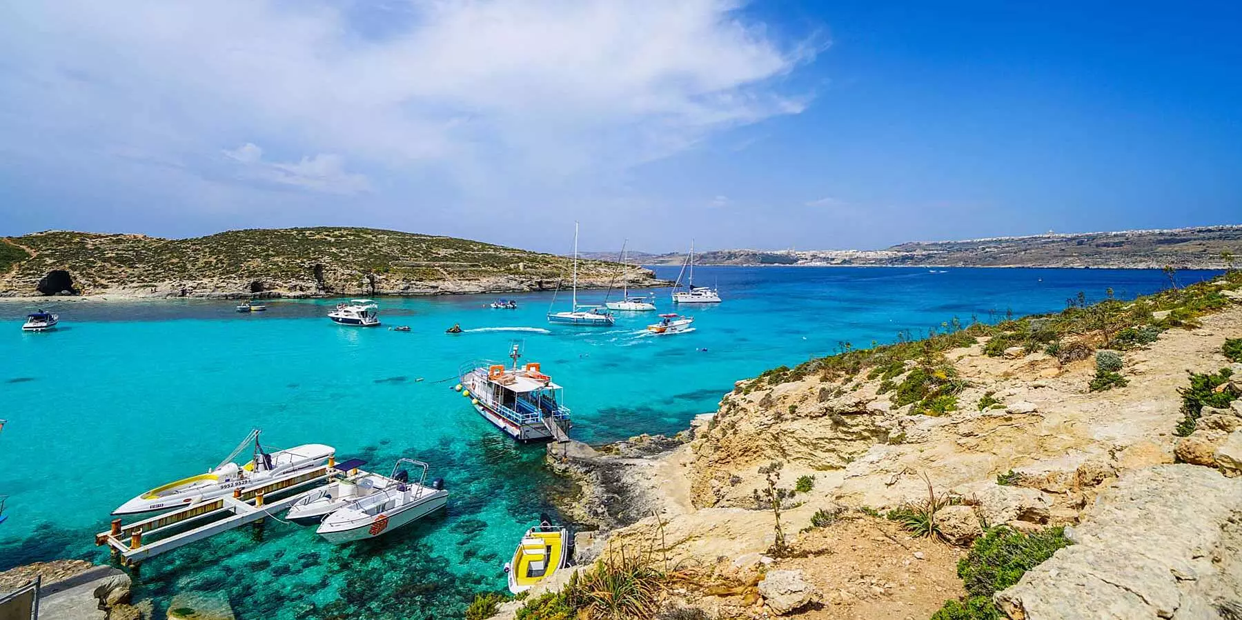 Diese kleine europäische Insel in Malta hat eine Bevölkerung von 2 – und ist die Heimat von atemberaubend blauem Wasser