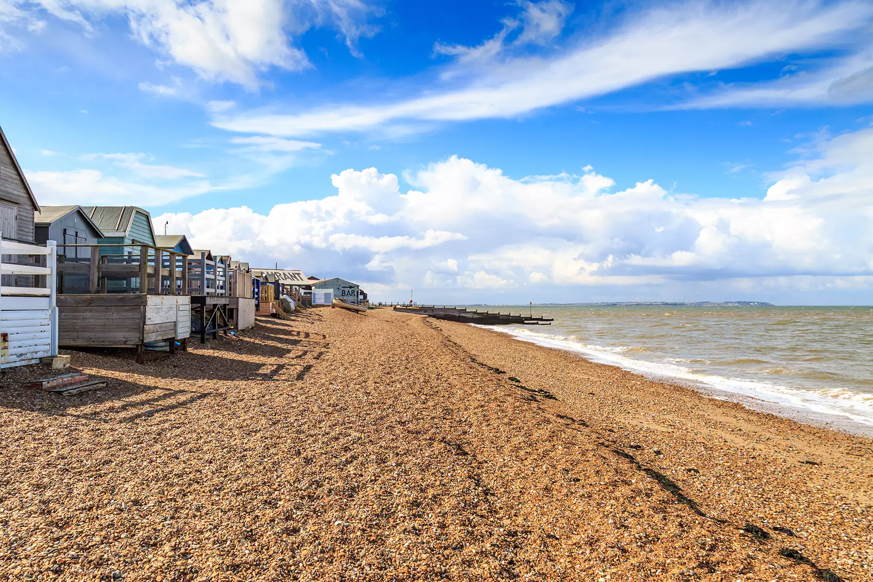 Capanne sulla spiaggia a Whitstable, Regno Unito