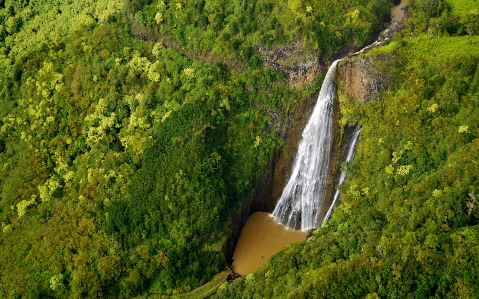 Hawaii ۾ Manawaiopuna Falls